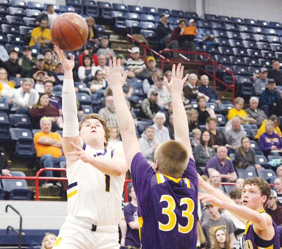 No. 2 Ryan BBB escapes No. 7 Berthold in the first round | News, Sports ...